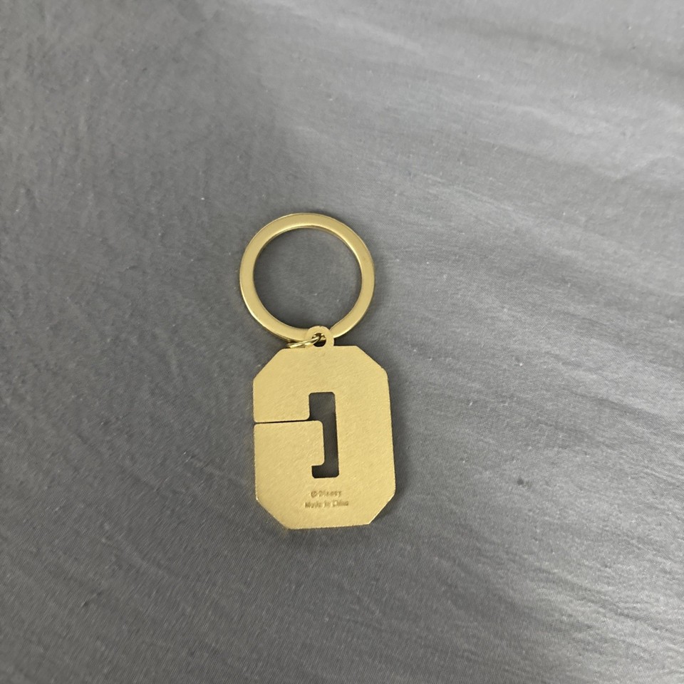 *Letter G Keychain* Disney World Parks Minnie Daisy Metal Castle Honey ...