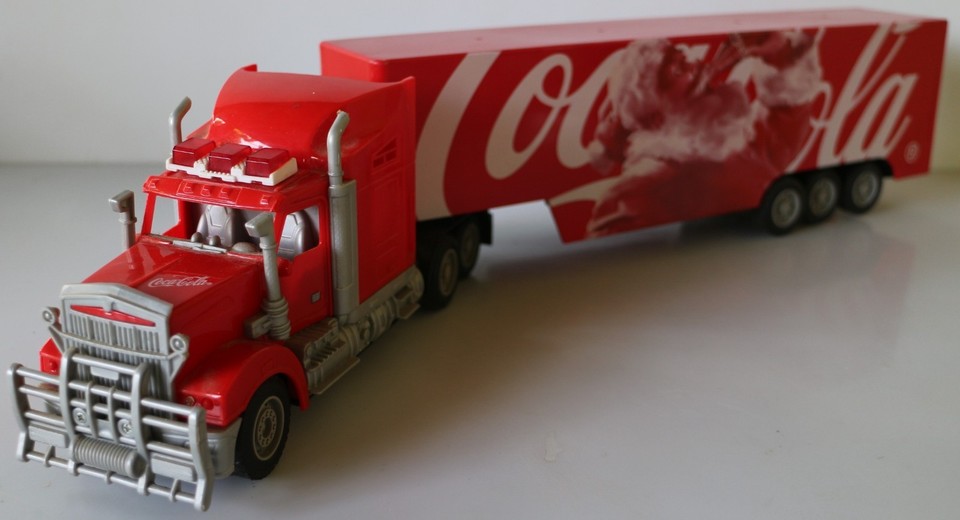 Grande modello camion della COCO COLA con motore, luce a pila FUNZIONA ...
