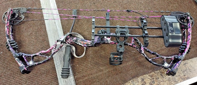Obsession Hashtag Compound Bow. 19.5"DL 50lbs draw weight- Muddy Girl ...