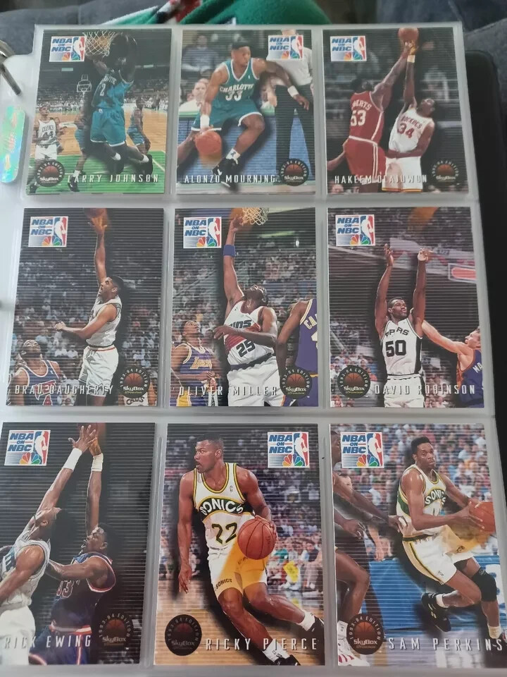 1993-94 Skybox Basketball Complete set In Binder-341 cards-Michael ...