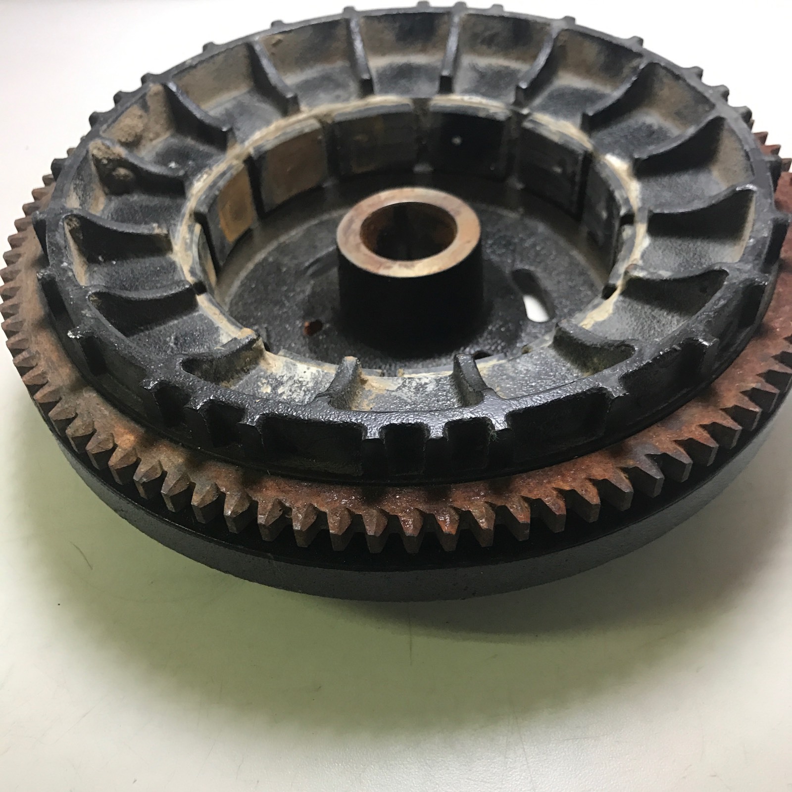 EVINRUDE ETEC FLYWHEEL #0586765 | eBay