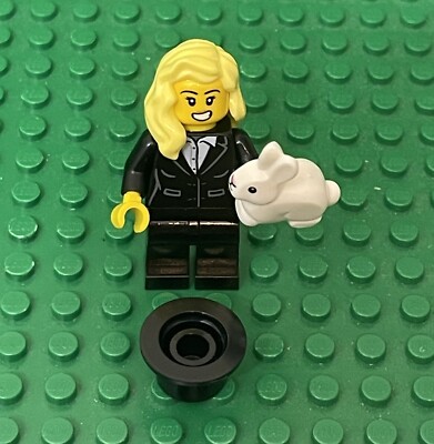 Lego Jazz Club Female Magician / Magic Performer Mini Figure With Top ...