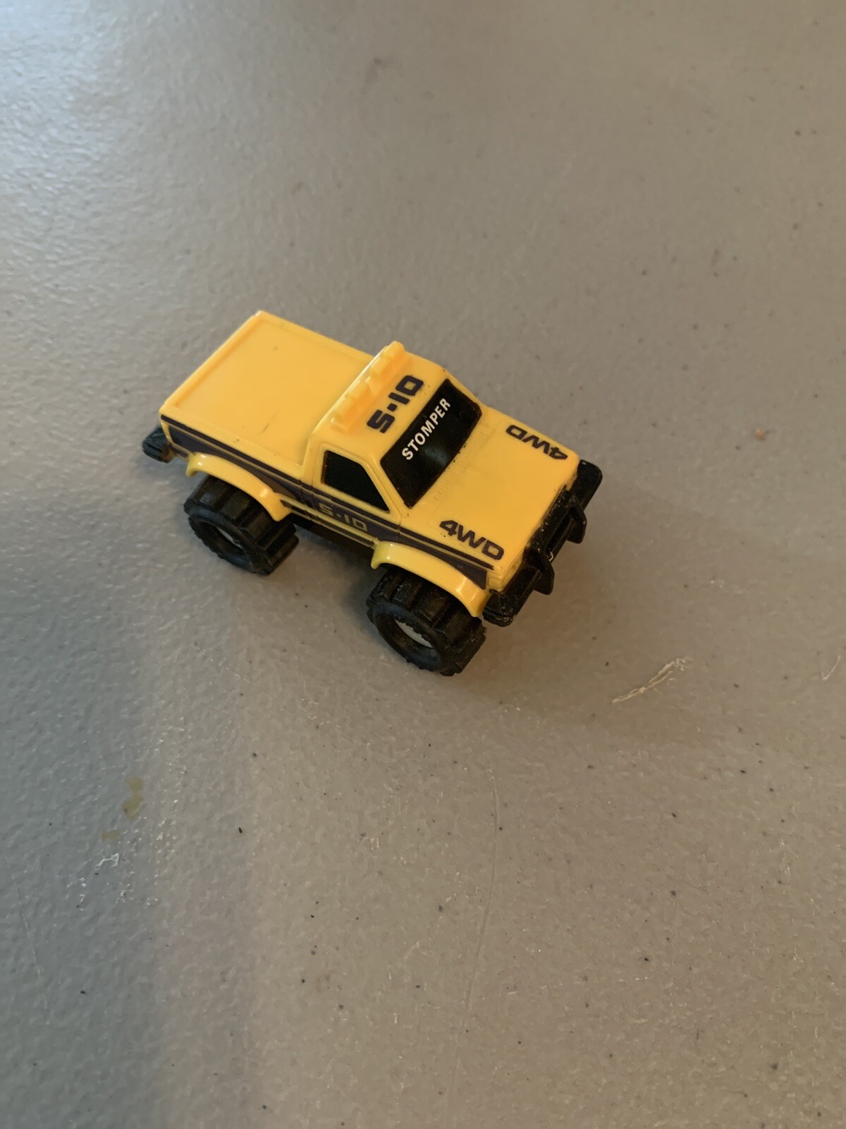 Schaper 1986 Mini Stomper Chevy S-10 4x4 Yellow Pickup McDonalds#212 | eBay
