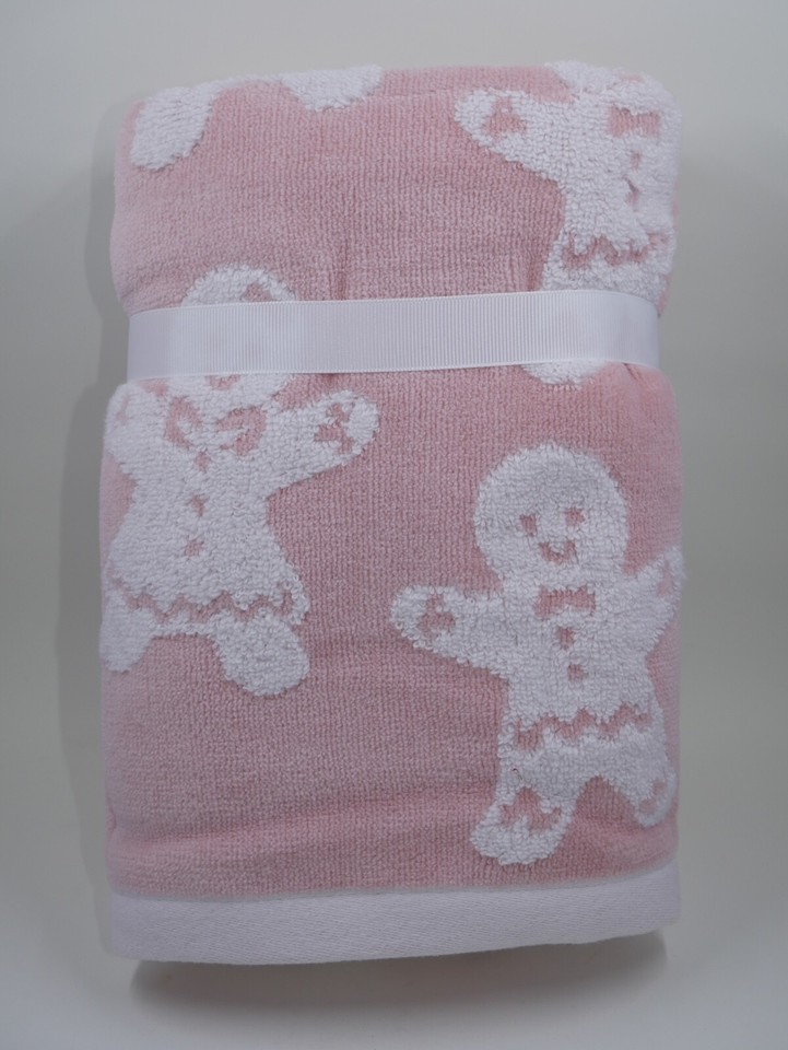 (2 Pc) WINTER GINGERBREAD Pink White PLUSH BATHROOM HAND TOWELS Caro ...