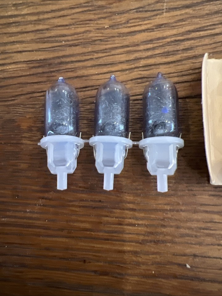 Vintage 1950’s Camera Flash And Bulbs | eBay UK