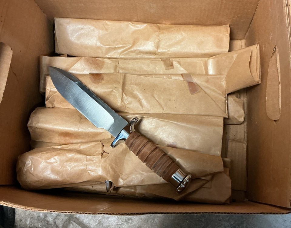 Hackman Finland Stainless original 60s, 70s Vietnam era #Randall, Ruana ...