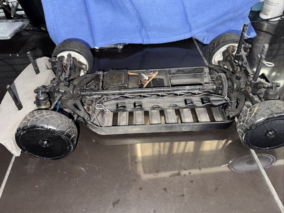 Team Associated Tc3 Roller 4wd Parts Car Project With Working Motor | eBay