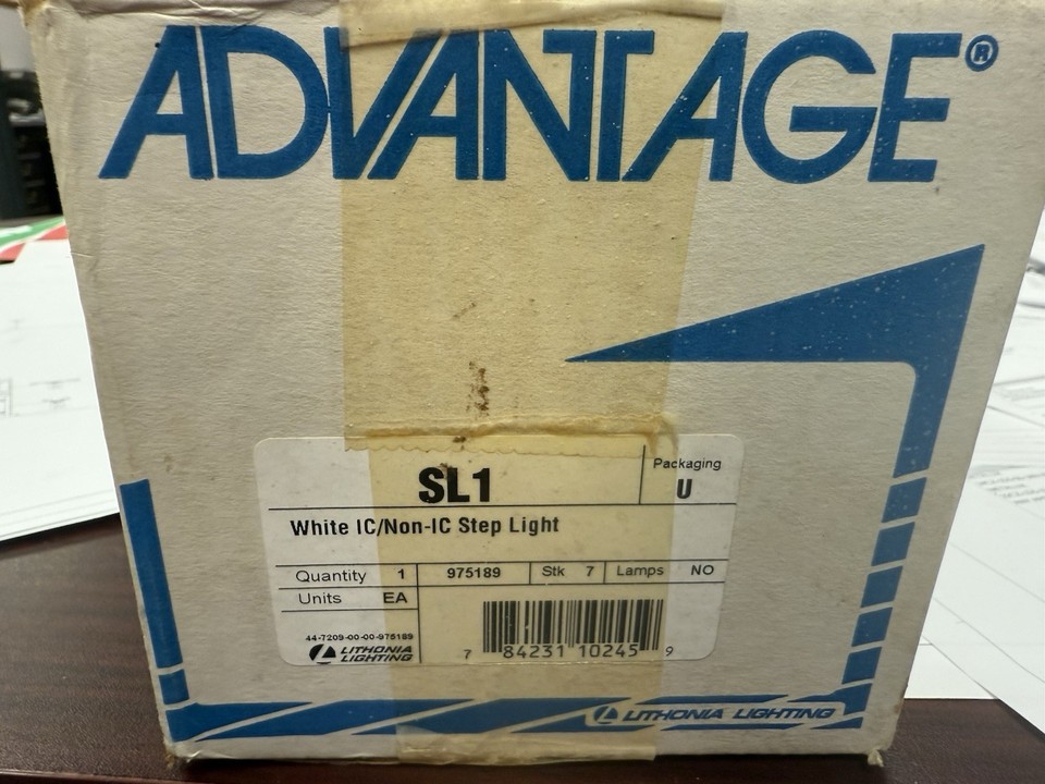 LITHONIA WHITE IC/NON-IC STEP LIGHT # SL1 | eBay