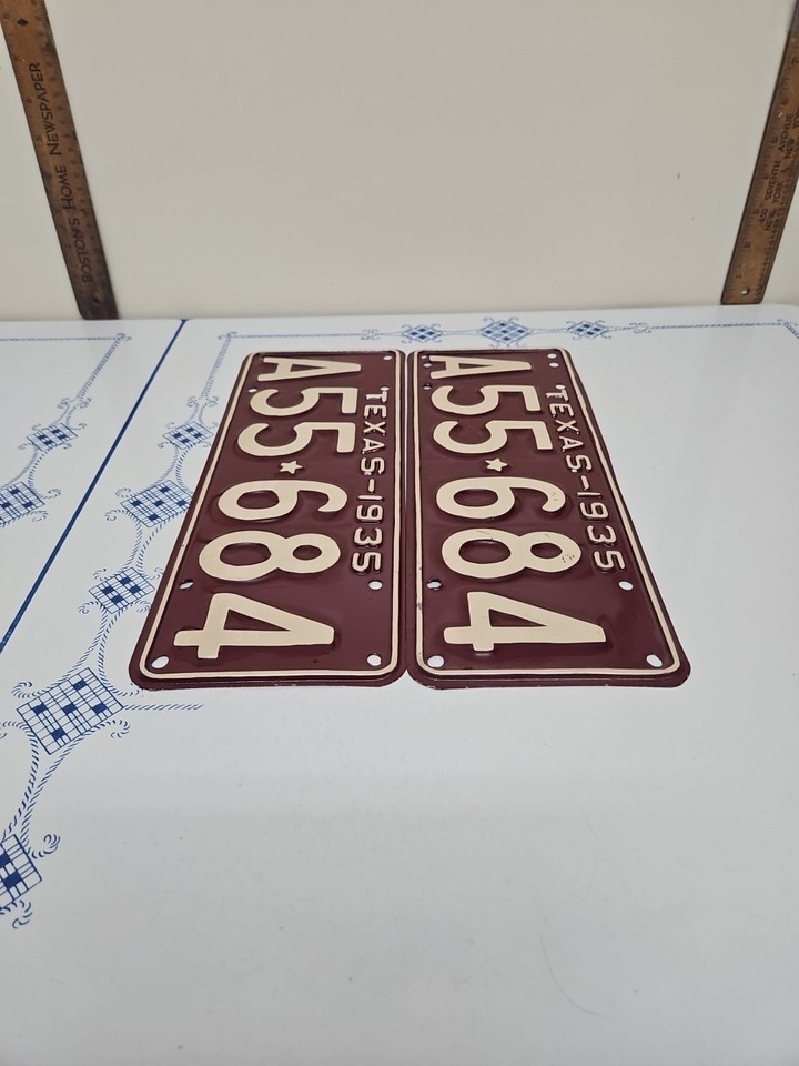 1935 WHITE STAR/NUMBERS/LETTERS on MAROON TEXAS License Plate SET-(2 ...