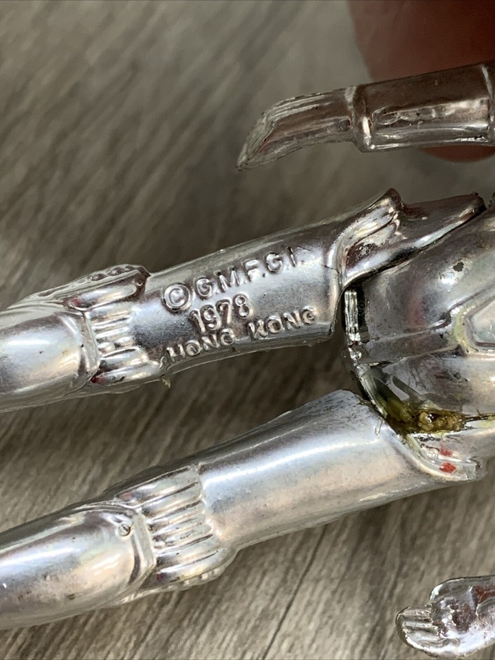 Vintage Star Wars Figures and Accessories Lot in Star World Case (1977 ...