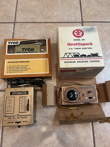 Lot Of HO Scale Train Electronics, Tyco, Universal Powermaster, Model ...