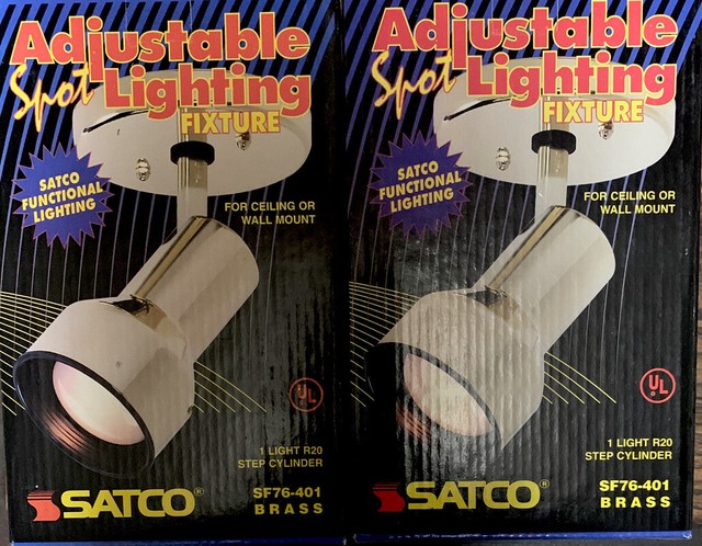 SATCO ADJUSTABLE SPOT LIGHT FIXTURE. For Ceiling/Wall Mount Step ...