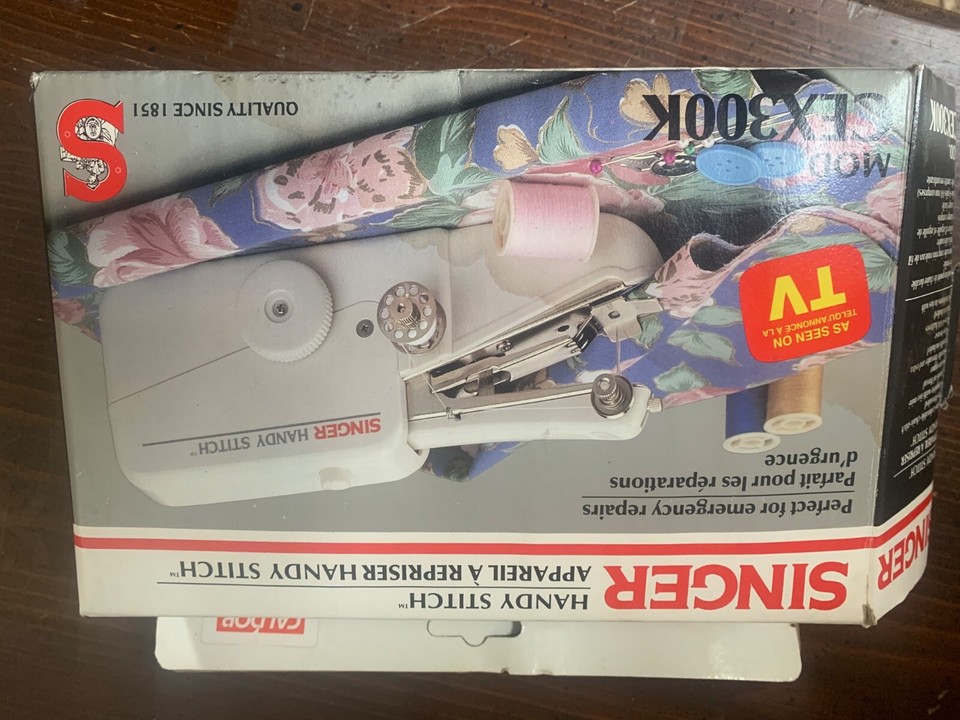 Singer Handy Stitch Handheld Sewing Machine Model CEX300K Cordless W ...