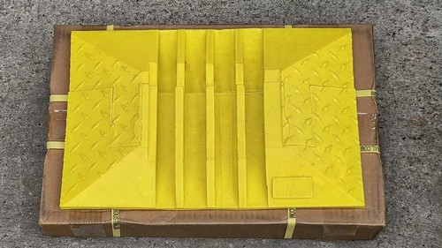 Checkers Industrial Safety YJ4EB-125-Y Yellow Jacket 4 Channel End ...