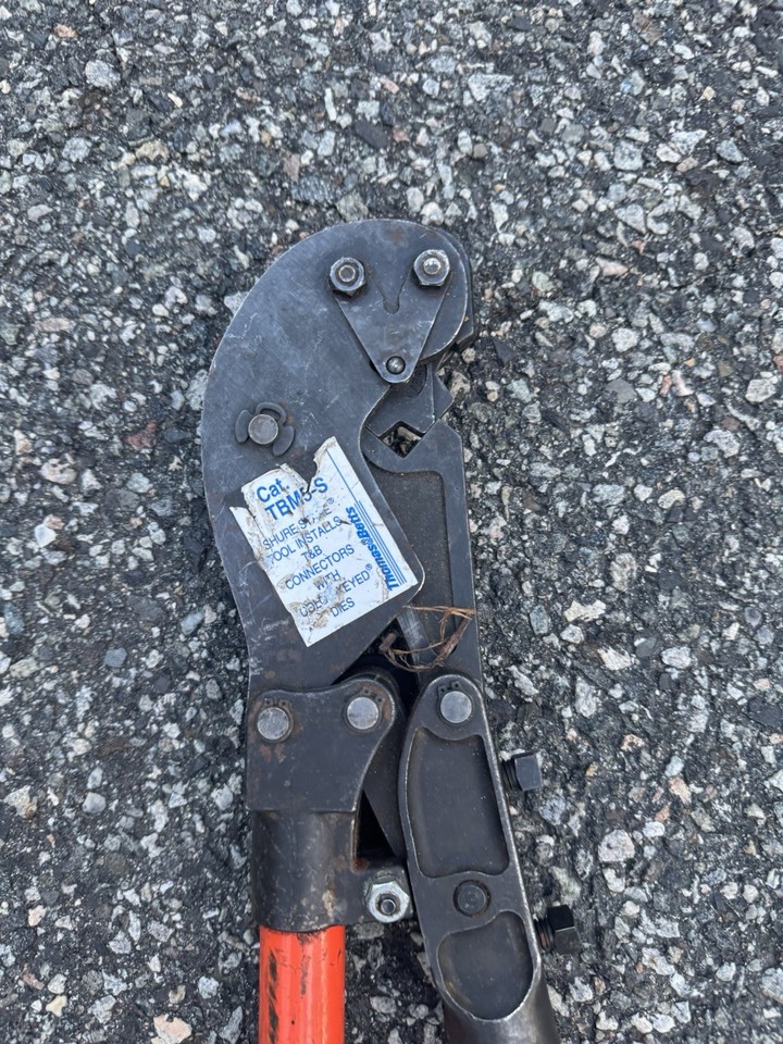 Thomas & Betts Manual Ratcheting Compression Crimper with Dies TBM5-S ...