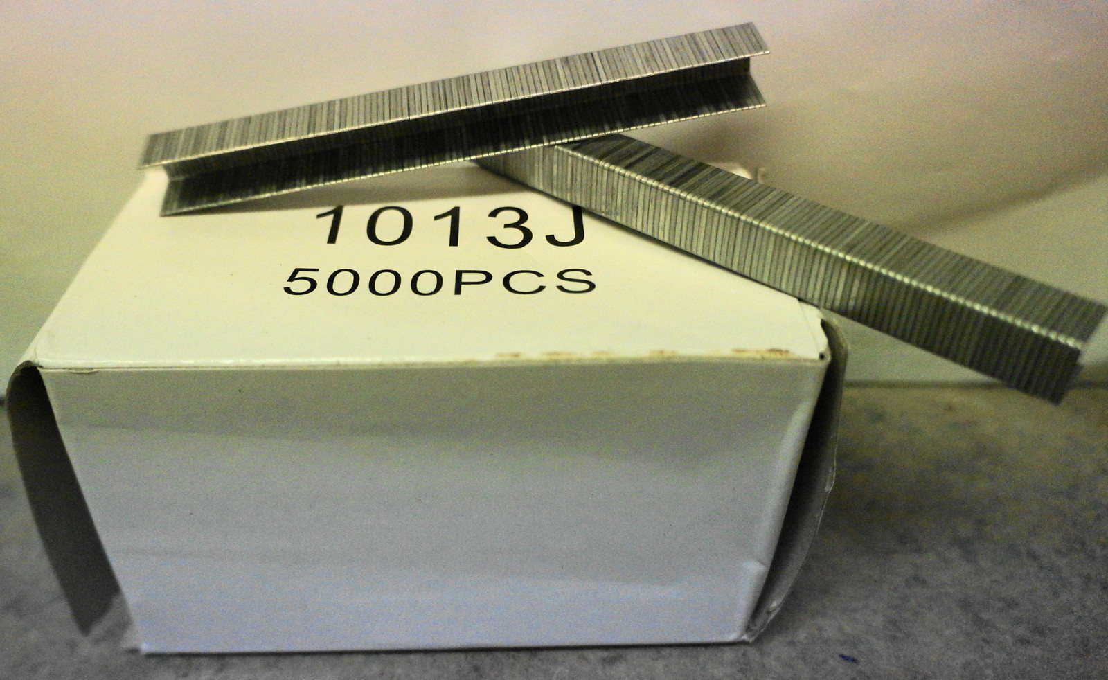 Staples for Air Staple Gun 12mm 5000pce 1013J Staple gun Nails | eBay ...