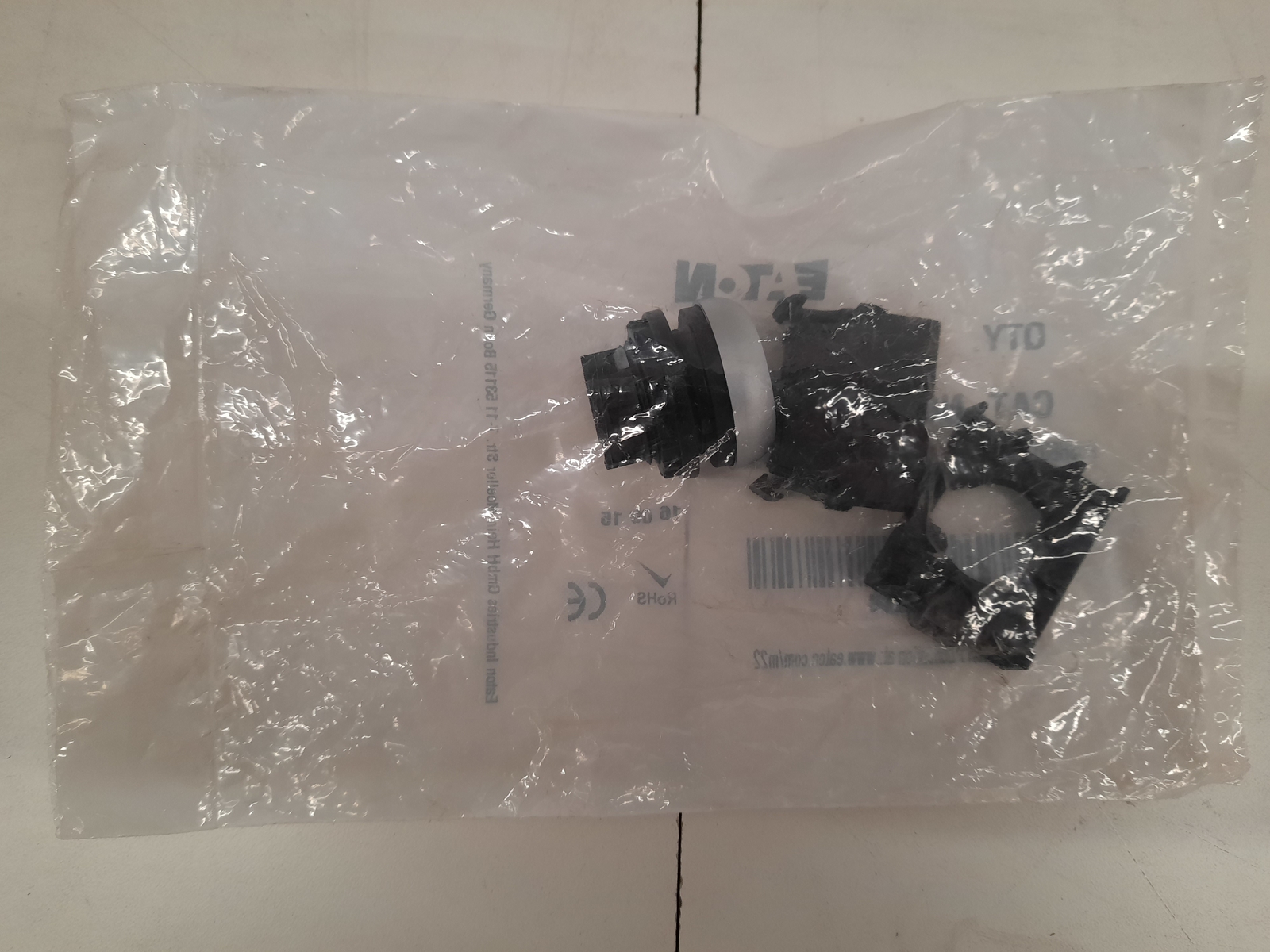 Eaton NSB M22-D-S-K10 Pushbuttons Non-Illuminated 1NO Black EA NEMA 3 ...