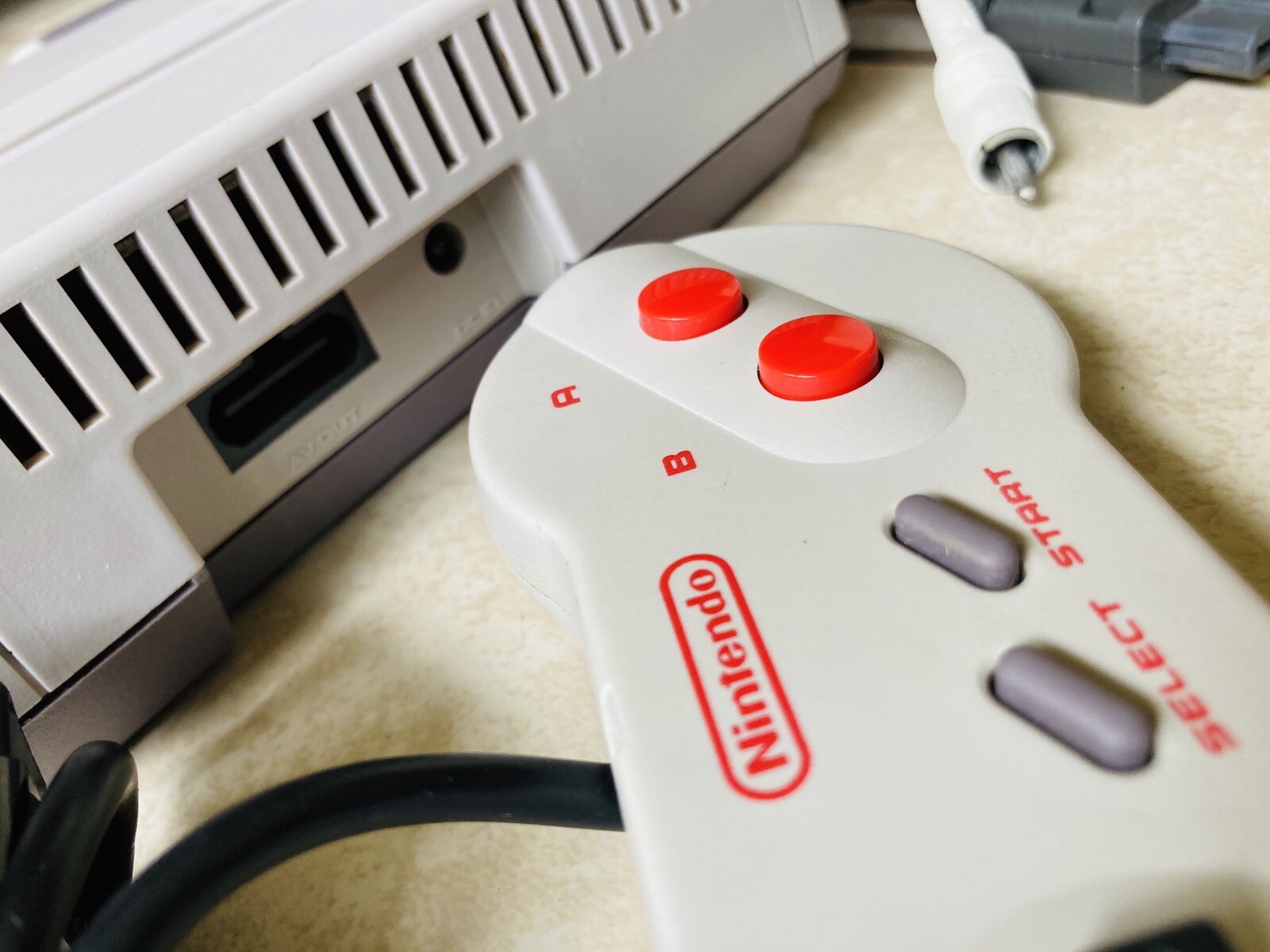 Nintendo Famicom AV Top Loader Family Computer Console OEM + Dog Bone ...