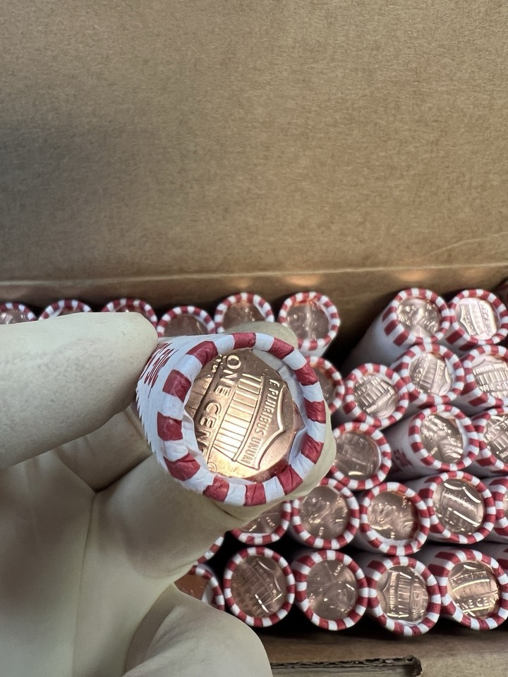 1 Roll 2025 D Lincoln Penny Bank Roll Shield Cent In Hand! BU Denver ...