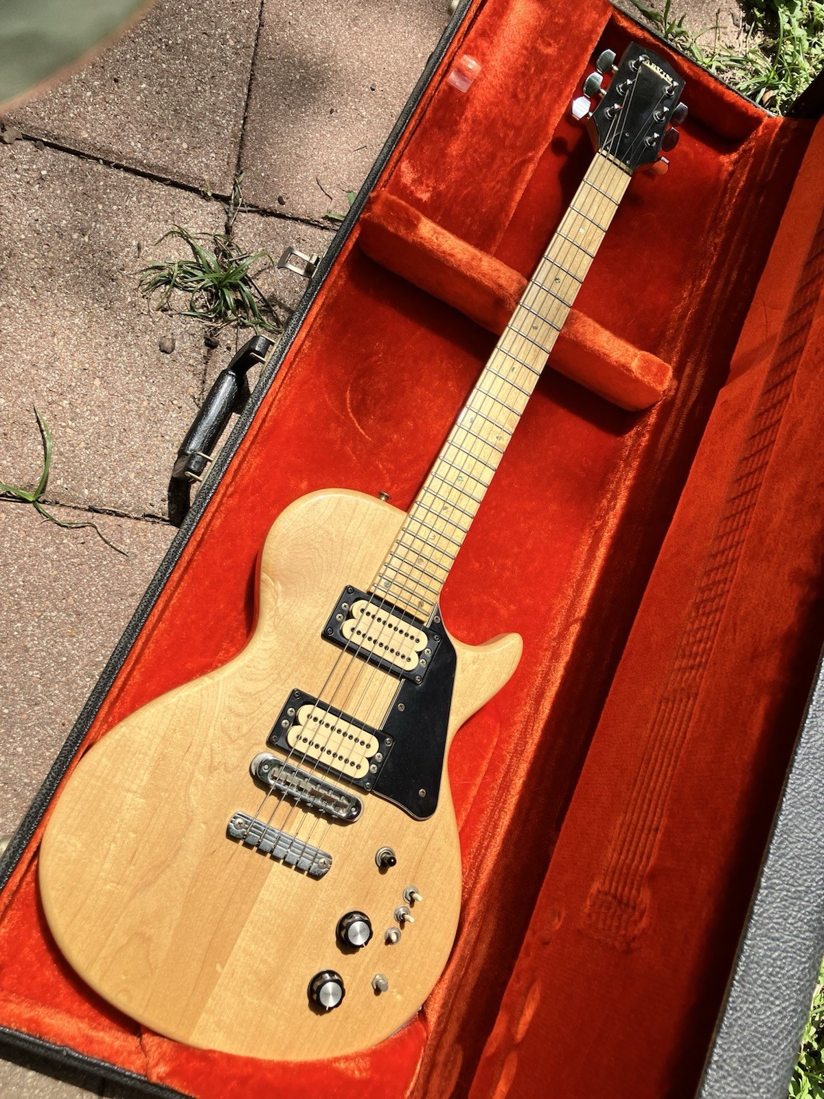 Carvin CM130 Vintage Electric Guitar Made in USA Les Paul Body Kiesel ...