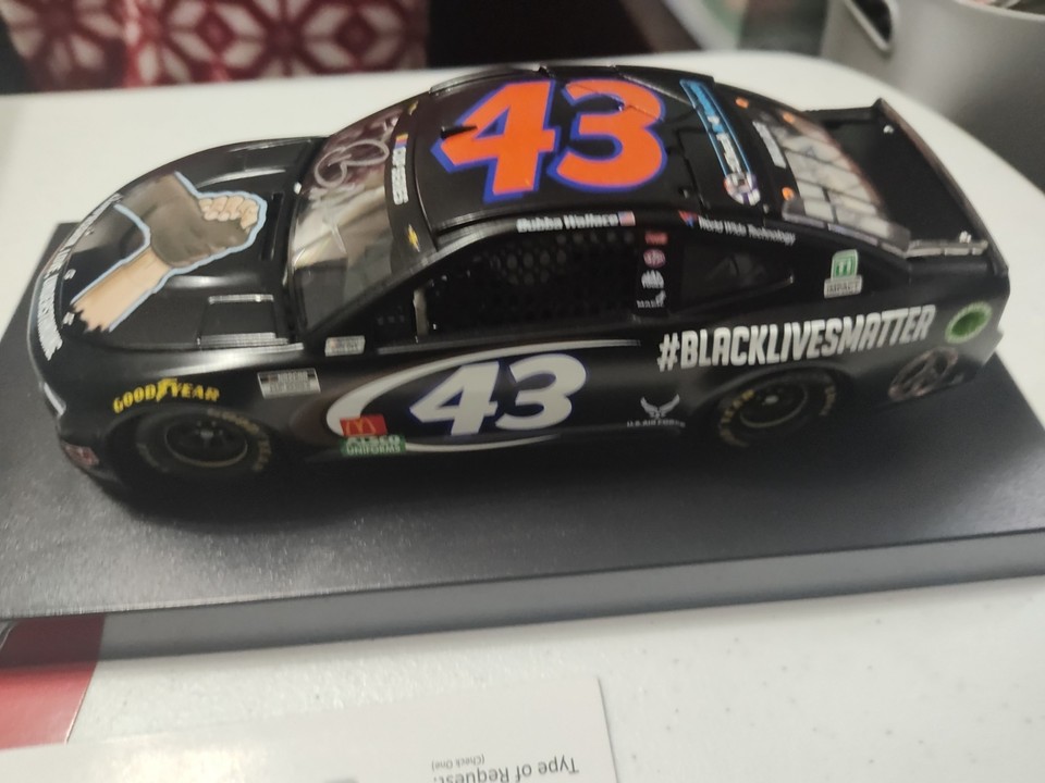 Darrell “Bubba” Wallace Jr 2020 Black Lives Matter 1/24 Diecaat ...