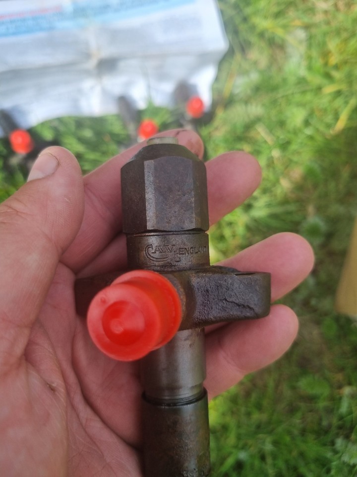 Land Rover CAV Diesel injectors series 2/3 Defender Tested X 4 ...