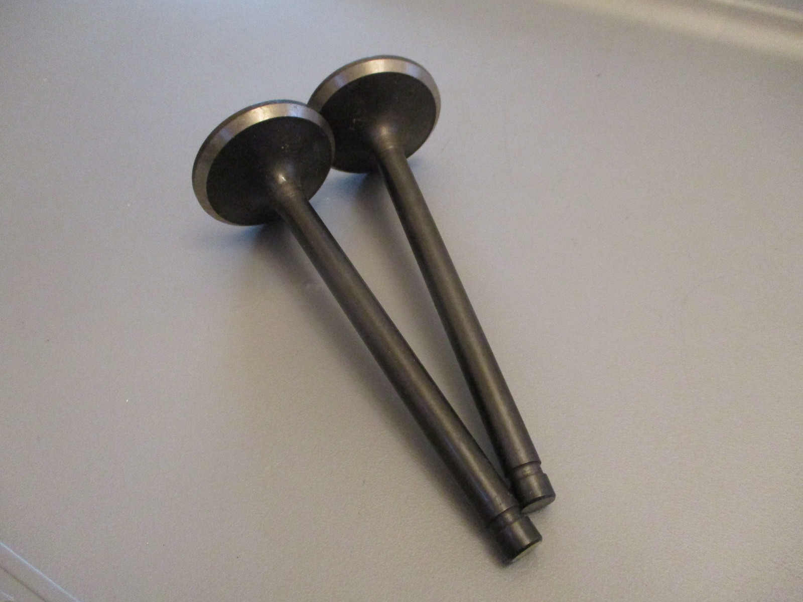 NOS Harley Davidson Exhaust Valves QTY2 FXDS DYNA GLIDE 18085-99 | eBay