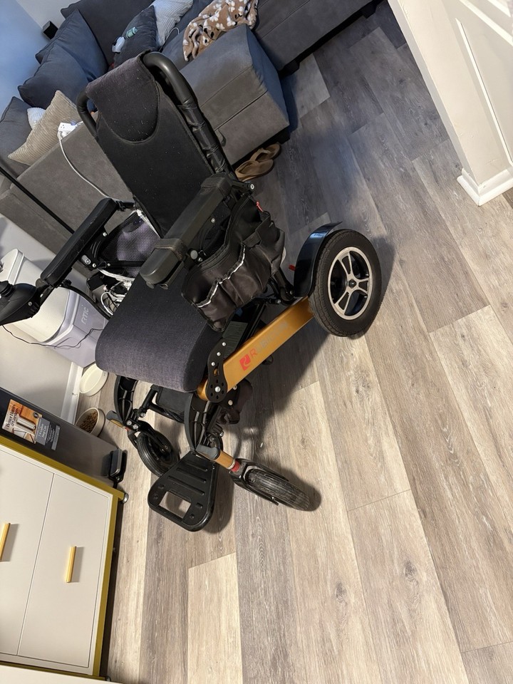 Rubicon Wheel Chair With Bluetooth Remote | eBay