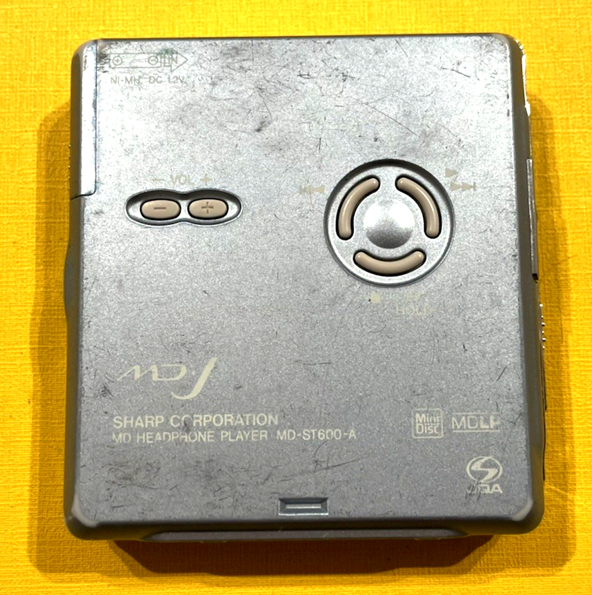 Sharp MD-ST600-A portable MD player Made in Japan MD-J Dolby MiniDisk ...