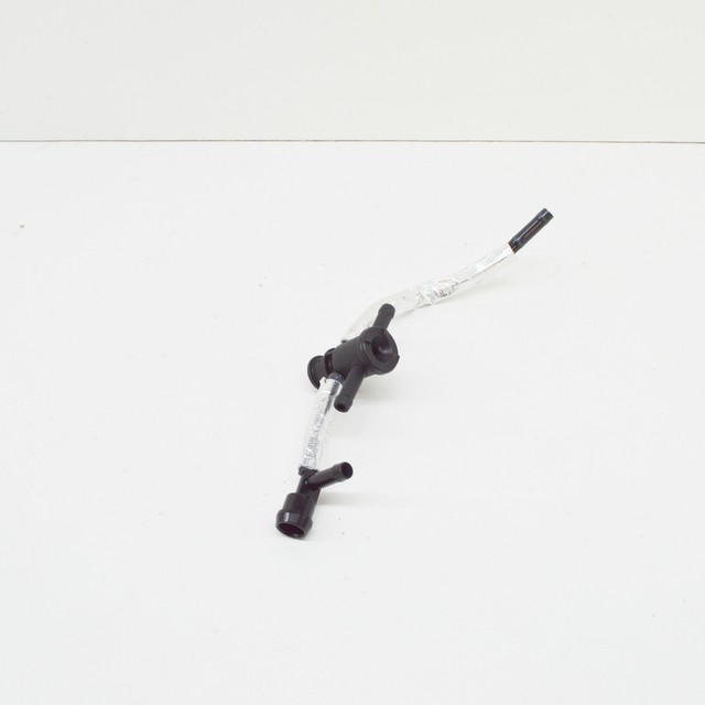 AUDI A4 Avant B8 Rear Engine Coolant Pipe 059121086AH GENUINE for sale ...