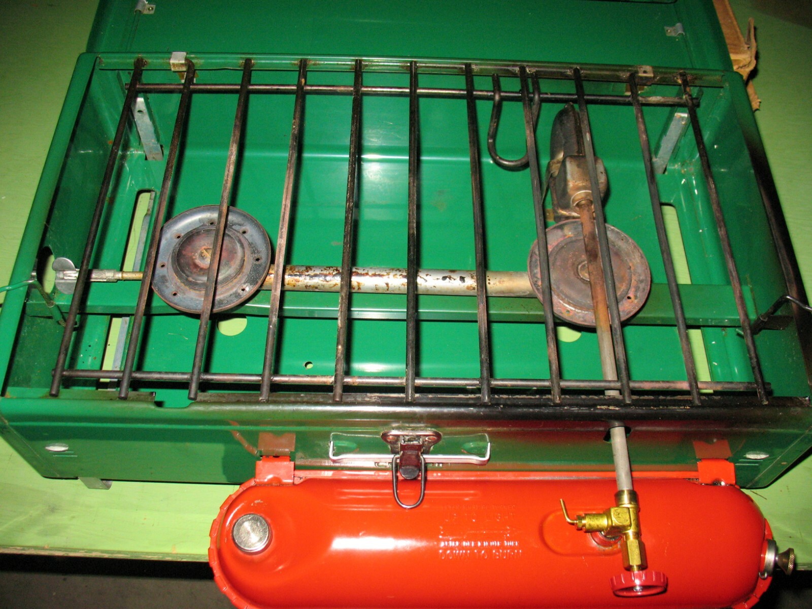 Vintage Coleman 413E 2 Burner Camp Stove With Stand for sale online | eBay