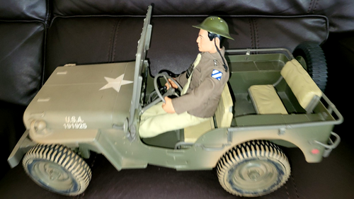 2001 GI Joe 1941 Willys Military Jeep Hasbro & 1994 Action Figure 12" w ...