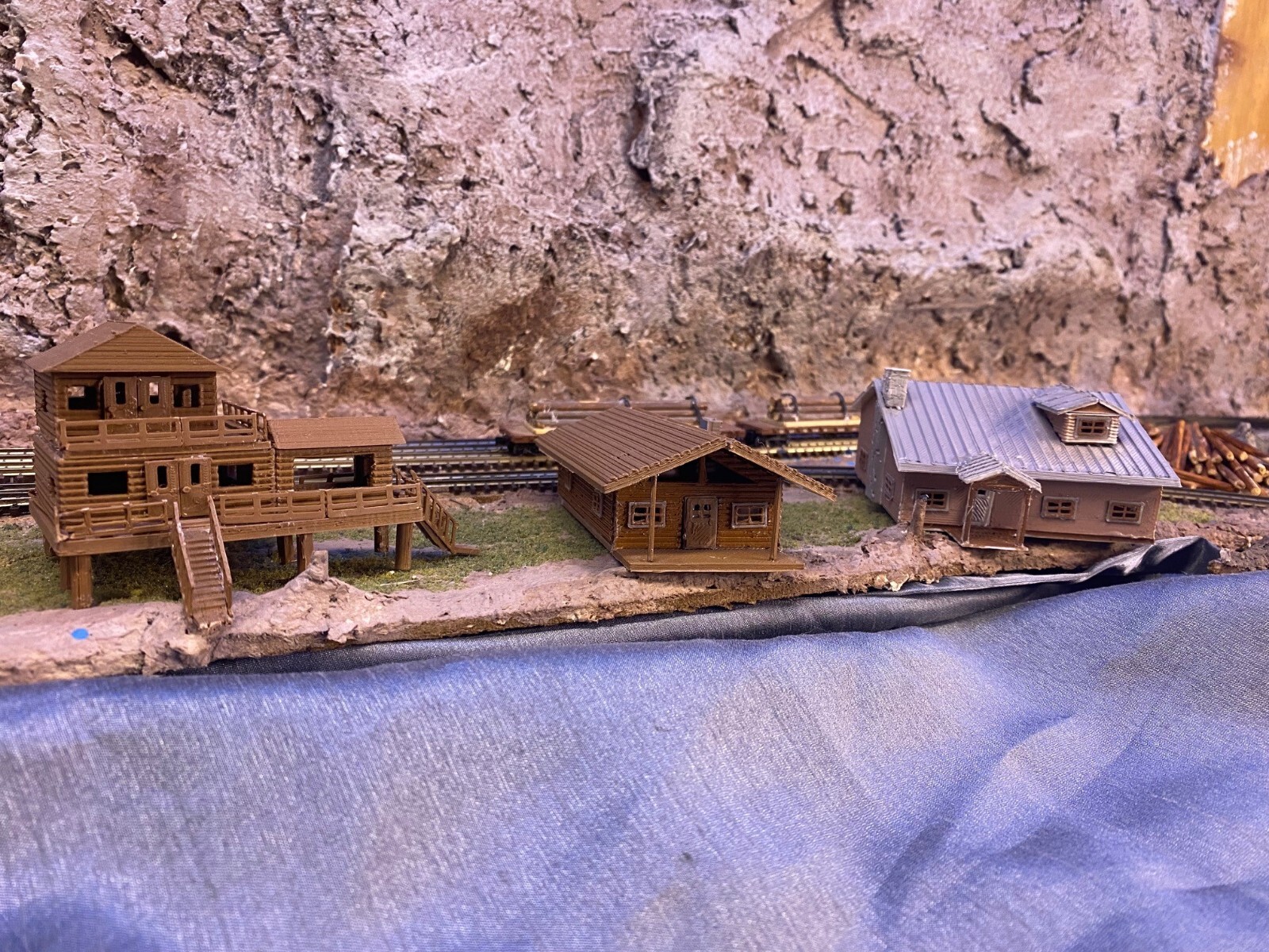 N Scale Cabin Set with Video Assembly Instructions - "Uncles" Series | eBay