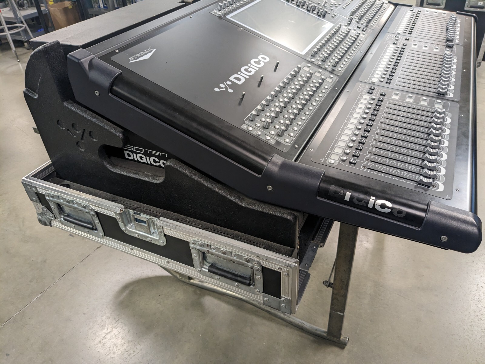 DiGiCo SD10 Console Package with Fiber | eBay
