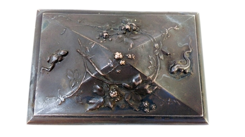 COFFRET À DÉCOR D'ANIMAUX DE CHASSE de LOUIS ARMAND RAULT (1847-1903 ...