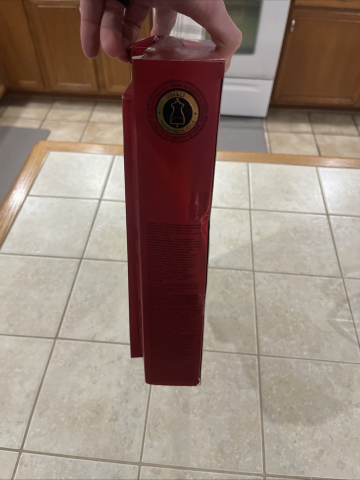 Rainbow High Pacific Coast Hali Capri (Blue) Fashion Doll Pool Playset ...