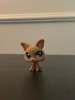 LPS Littlest Pet Shop #461 Fuzzy/Velvet Chihuahua w/purple clover eyes ...
