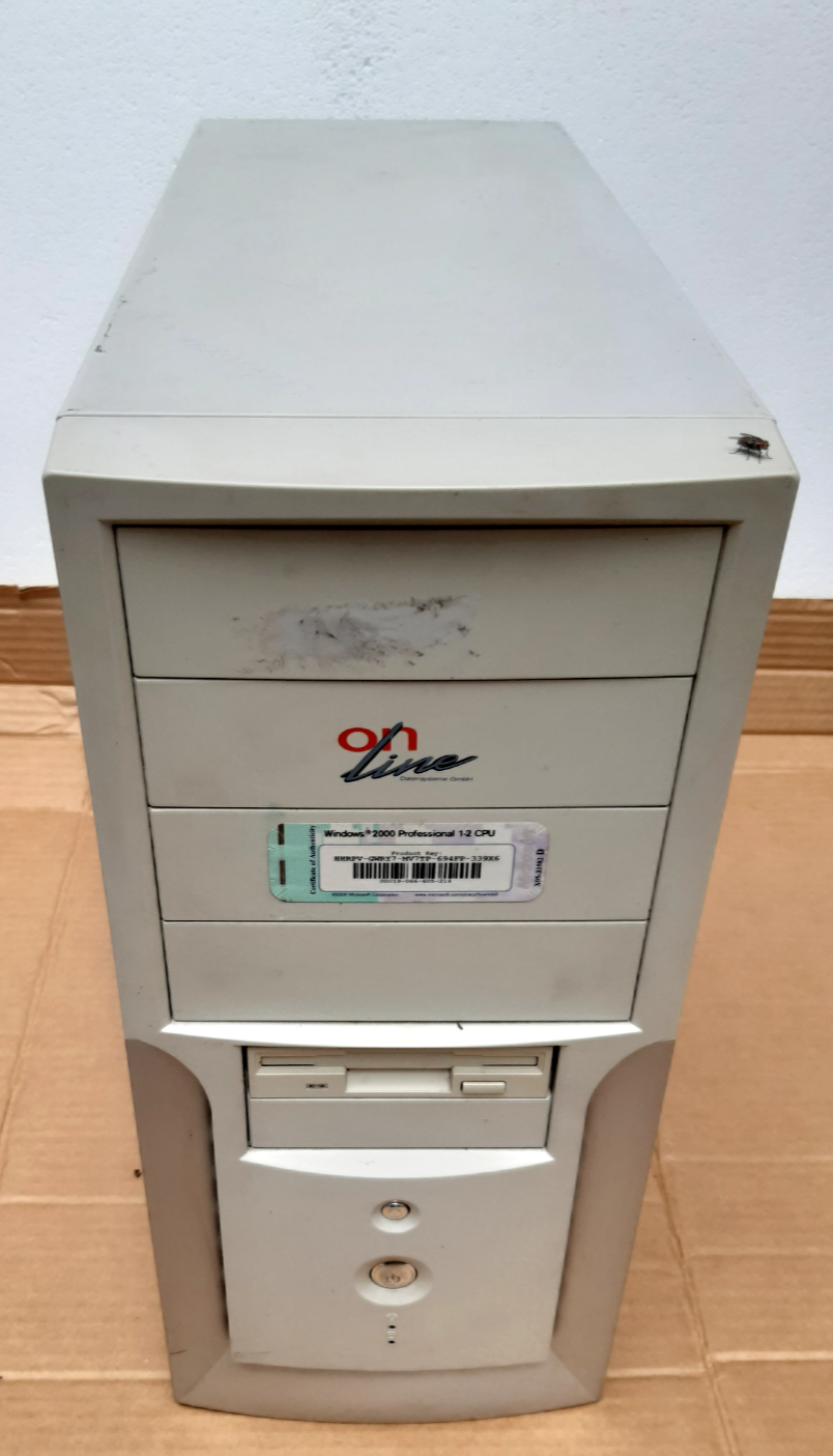 VINTAGE Mid Tower BEIGE RETRO PC CASE, 320W PSU, Floppy Windows 2000 ...
