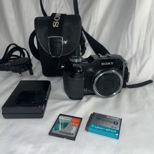 Sony CyberShot DSC V3 7.2MP Digital Camera 2.5" LCD 4x Optical | eBay UK