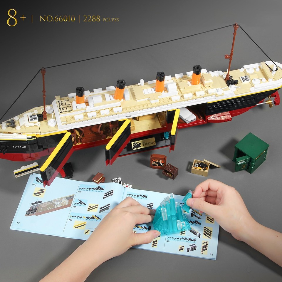 Titanic Building Blocks Set, 2288 Pieces Big Ship Block Model Set with ...