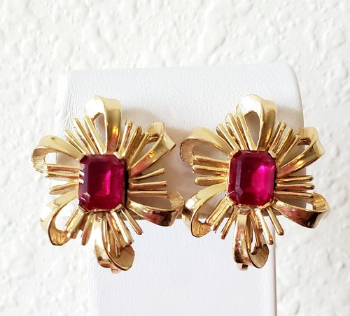 Rare 60's Crown TRIFARI Logo Ruby Red Rhinestone Clip On Earrings ...
