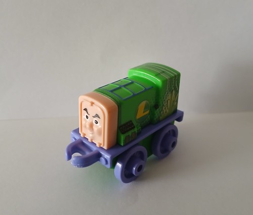 THOMAS & FRIENDS Minis Paxton LEX LUTHOR 2017 DC Super Friends TRAIN ...