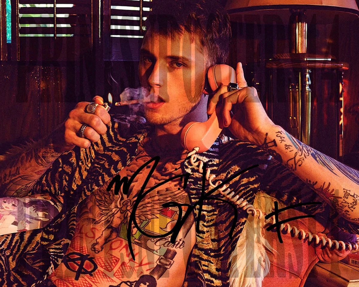 Machine Gun Kelly Lace Up Wallpaper