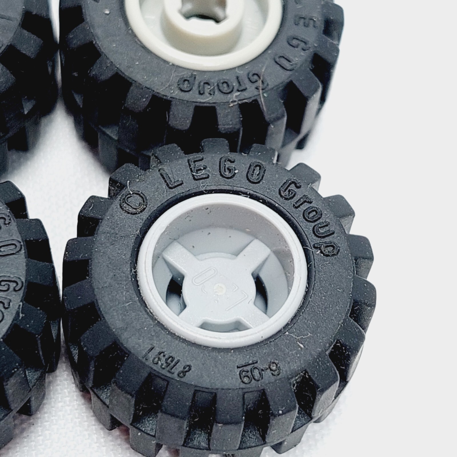 LEGO Black Wheel Tyre 21 x 12 Tire Assembly Grey 6014/ 87697 Vehicle ...