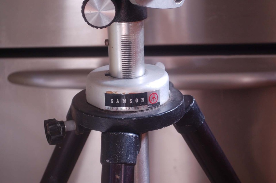 Samson Model 7301 Professional Tripod with Head V26 | eBay