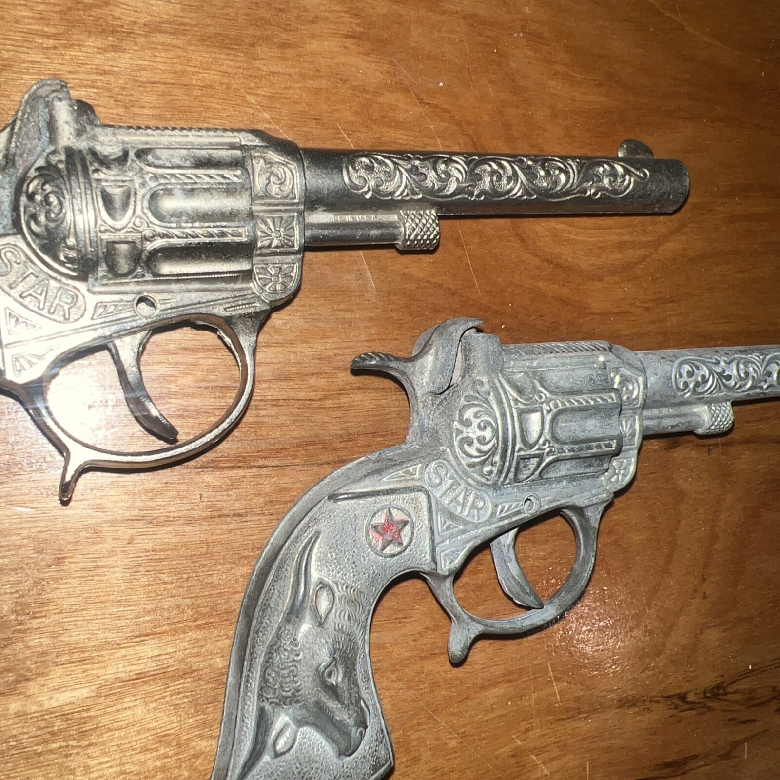 2 Vintage Star Toy Revolver Cap Gun Diecast Metal with Red Star & Bull ...