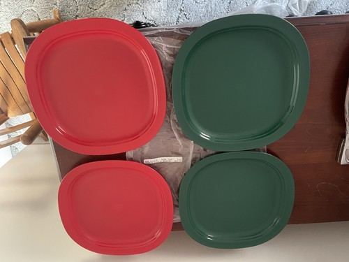 Tupperware NEW Impressions Microwave Safe Lunch Plates 9.5" Square Red ...