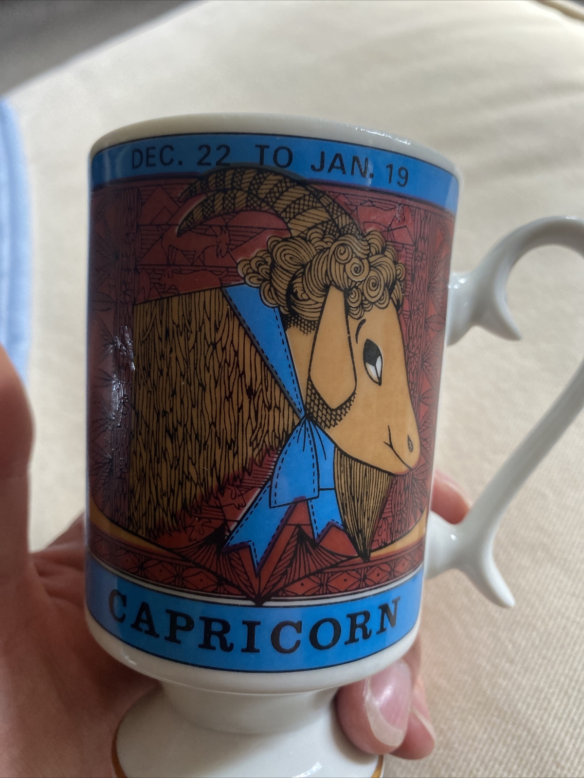 Vintage ROYAL CROWN Arnart ZODIAC by Elena 2810 CAPRICORN SMUG MUG ...