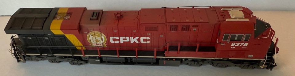 CPKC ES44AC DCC/SND RDY SCALE TRAINS RIVET WEATHERED NEW MINT #9375 CP ...