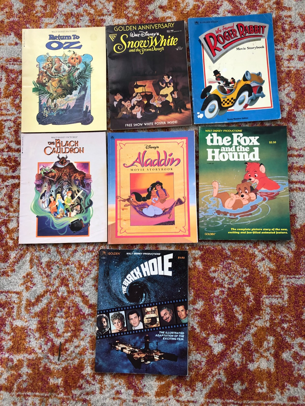 LOT of Disney Movie Magazines VTG Snow White Aladdin Black Hole Oz ...